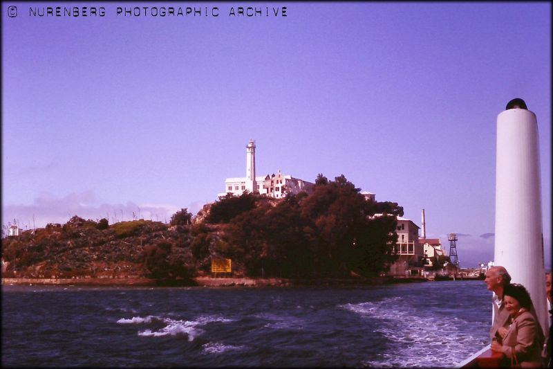 33 Beautiful Color Snapshots That Capture Street Scenes of San ...