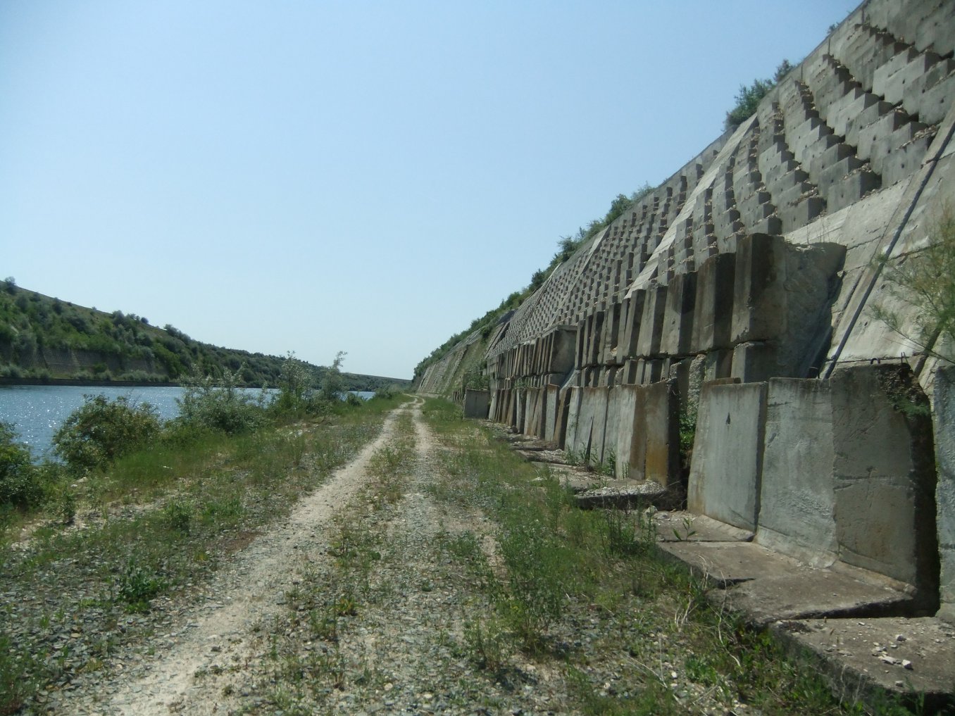 romaniape2roti: Medgidia - monument Straja - Medgidia