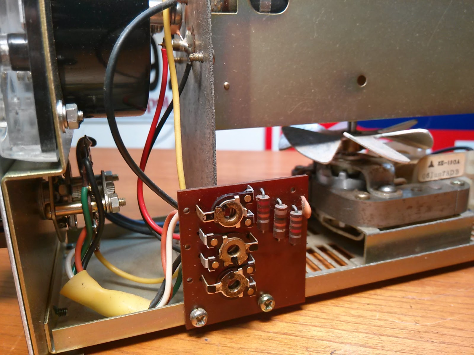 Heru-Radiomart: YAESU YP-150 WATTMETER DUMMYLOAD (**SOLD, Medan**)