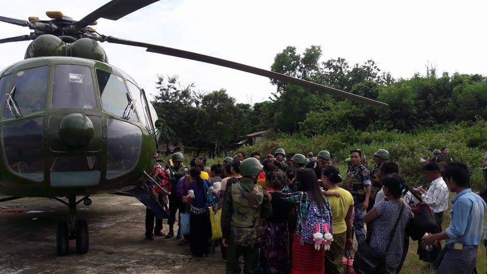 Hla Oo's Blog: Buddhists Flee Maungdaw As Army Fights Rohingyas