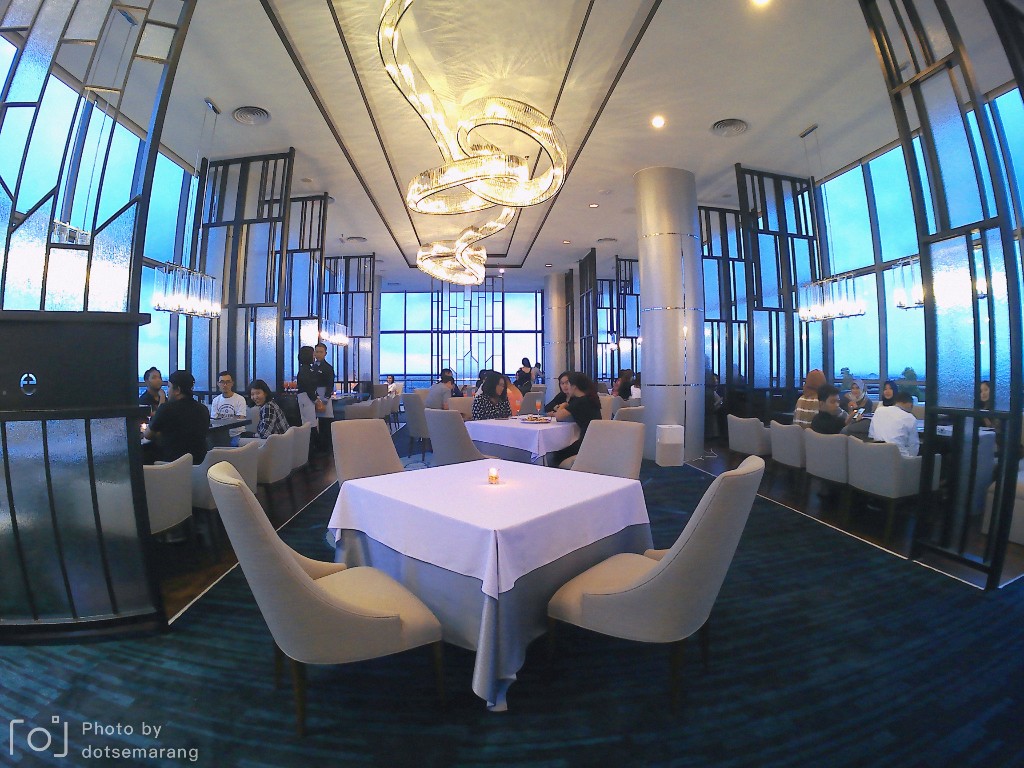 Tampil Lebih Kekinian, Ini Wajah Baru Sky Line Restaurant Gumaya Tower ...