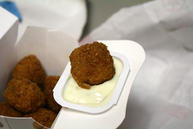 An Immovable Feast: Fast Food Review: McDonald's Fish McBites