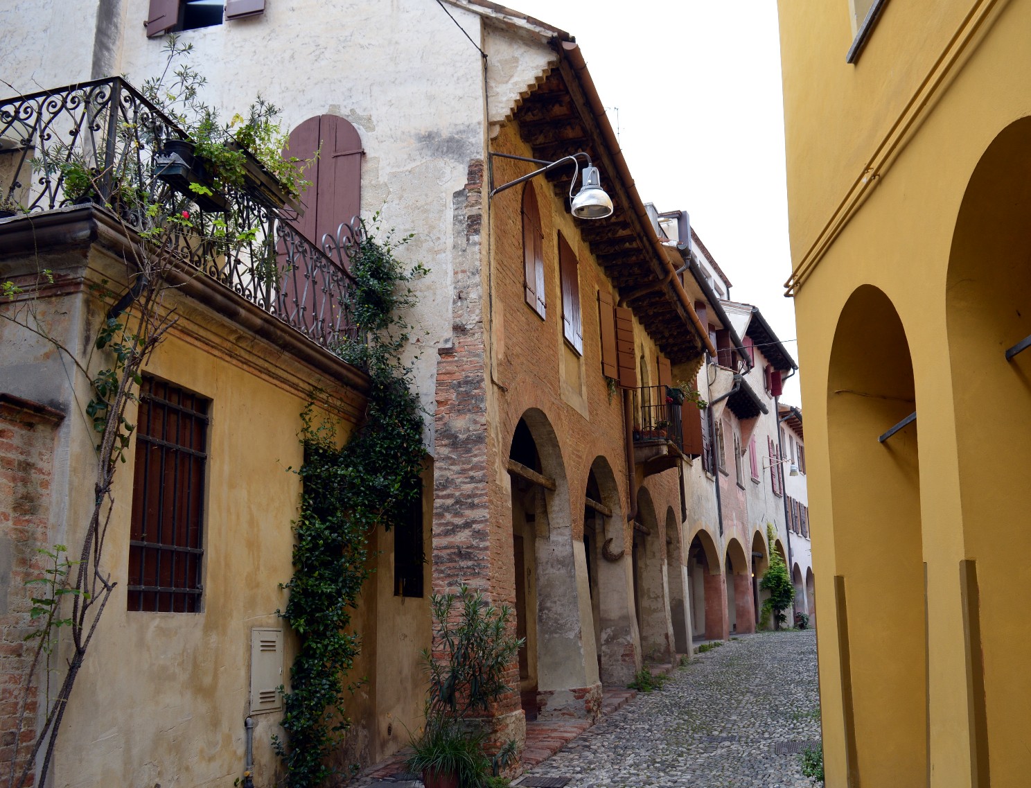 Cosa vedere a Treviso, un itinerario a piedi per il centro - Montagna ...