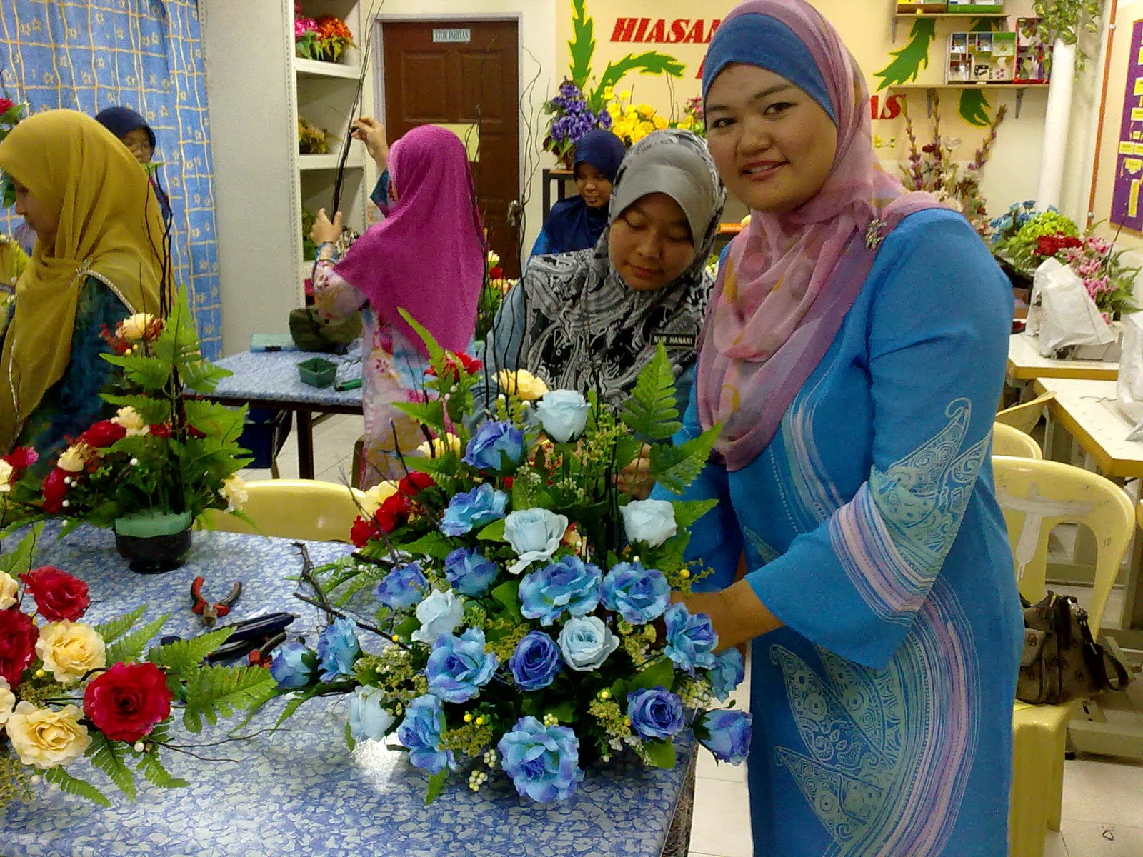 PANITIA MPV PENJAGAAN MUKA & DANDANAN RAMBUT SMKTTJ: GALERI