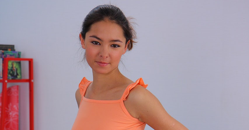 B O R J I E: Try A Teens - An4L Babe Mila