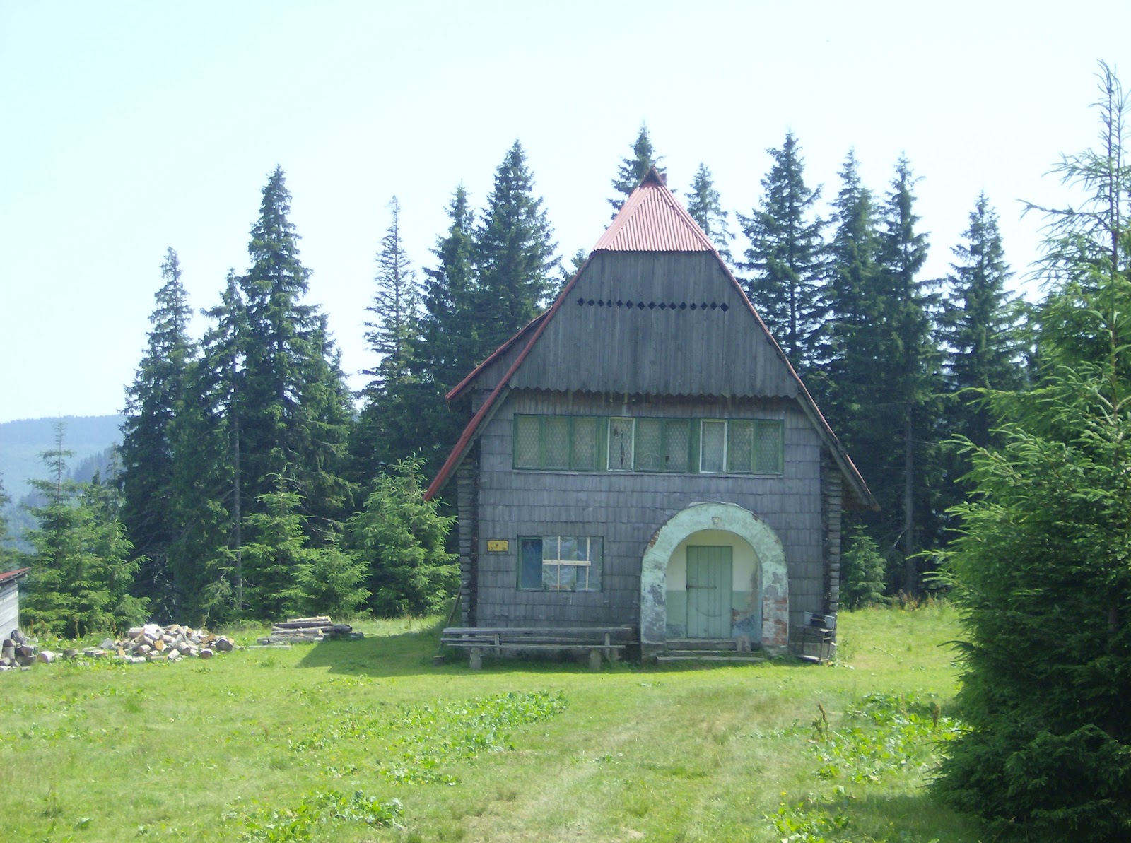 Cazare judetul Hunedoara: Calan - Pui - cabana Balea - Rusor ...