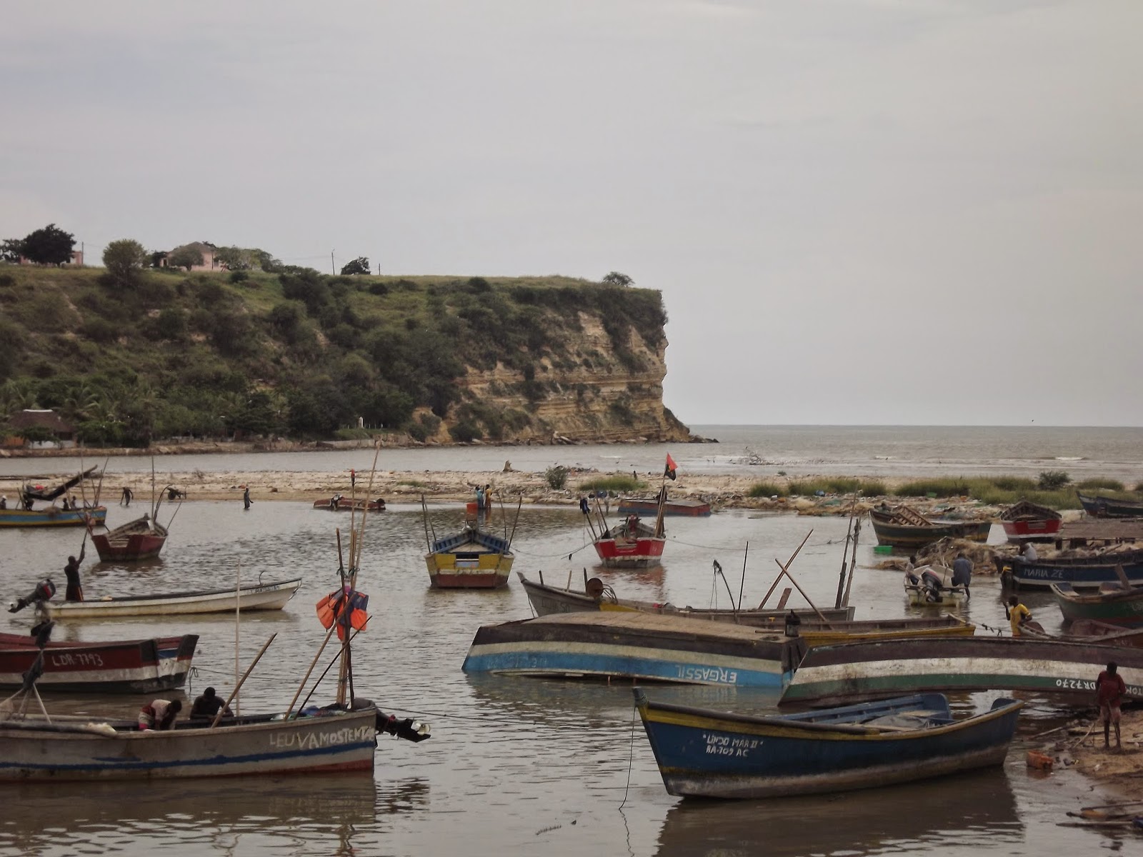 LIVRES PENSANTES: Da Província do Bengo em Angola I