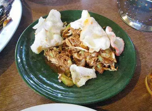 Apa sih bedanya Pecel, Lotek, Gado Gado dan Karedok?