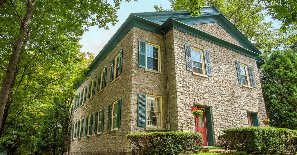 Sweet House Dreams: Old Stone Meeting Hall, 1810 Stone Colonial Church ...