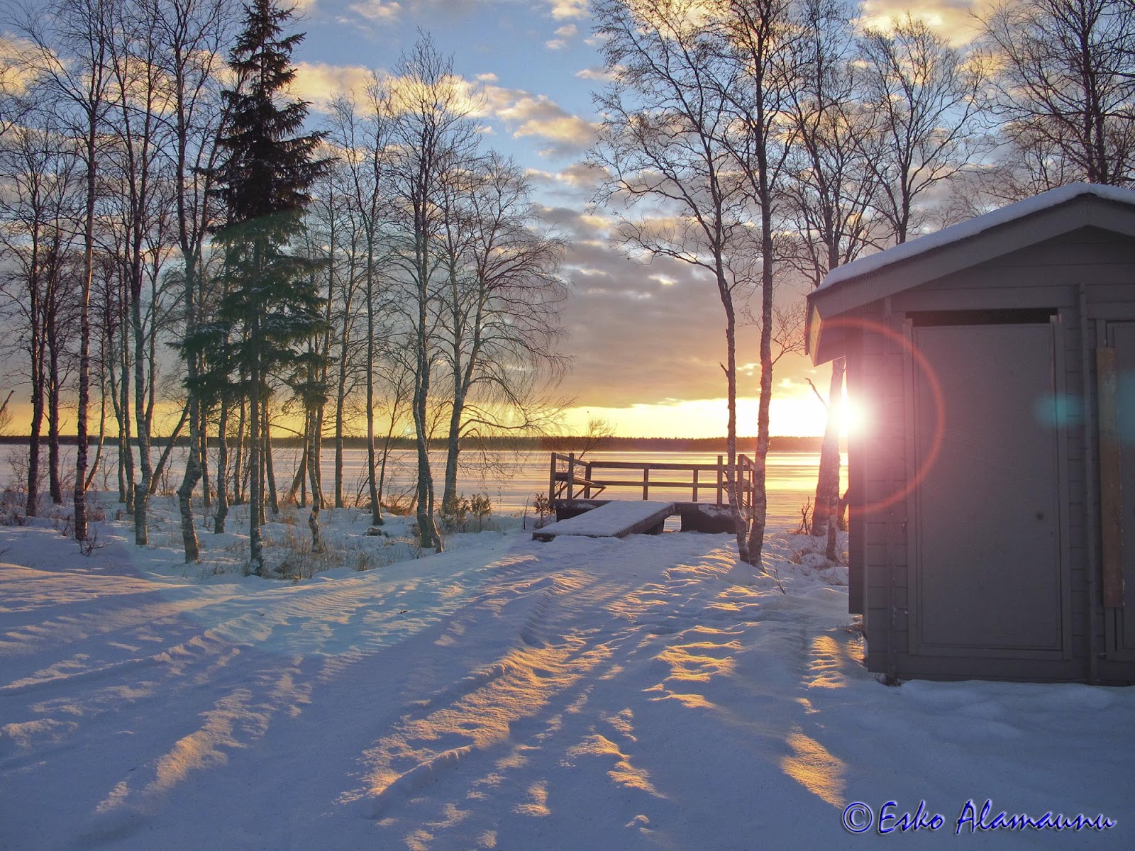 Eko-Kuvia: Auringon lasku...