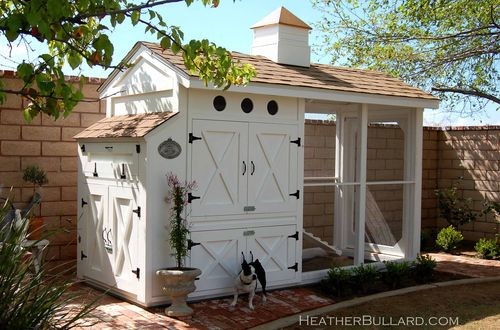 7 beautiful chicken houses - French Country Cottage