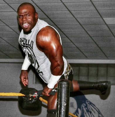 Beefcakes of Wrestling: Muscle Monday : Apollo Crews