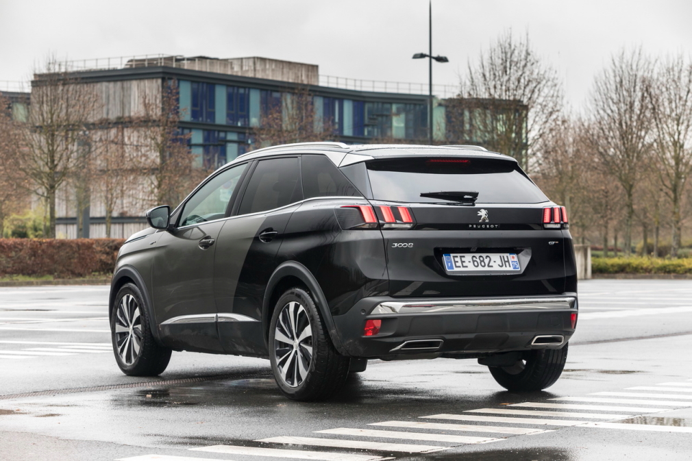 .: DS7-3008. Hermanos enfrentados. Parte 1. Introducción, estética ...