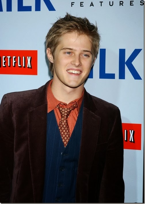 NOTICIAS Y EFEMERIDES MUSICALES Y DEL CINE: LUCAS GRABEEL, UN 23 DE ...