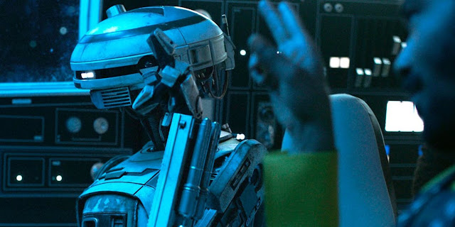 New 'Solo' Behind the Scenes Clips Focus On L3-37 | The Star Wars ...