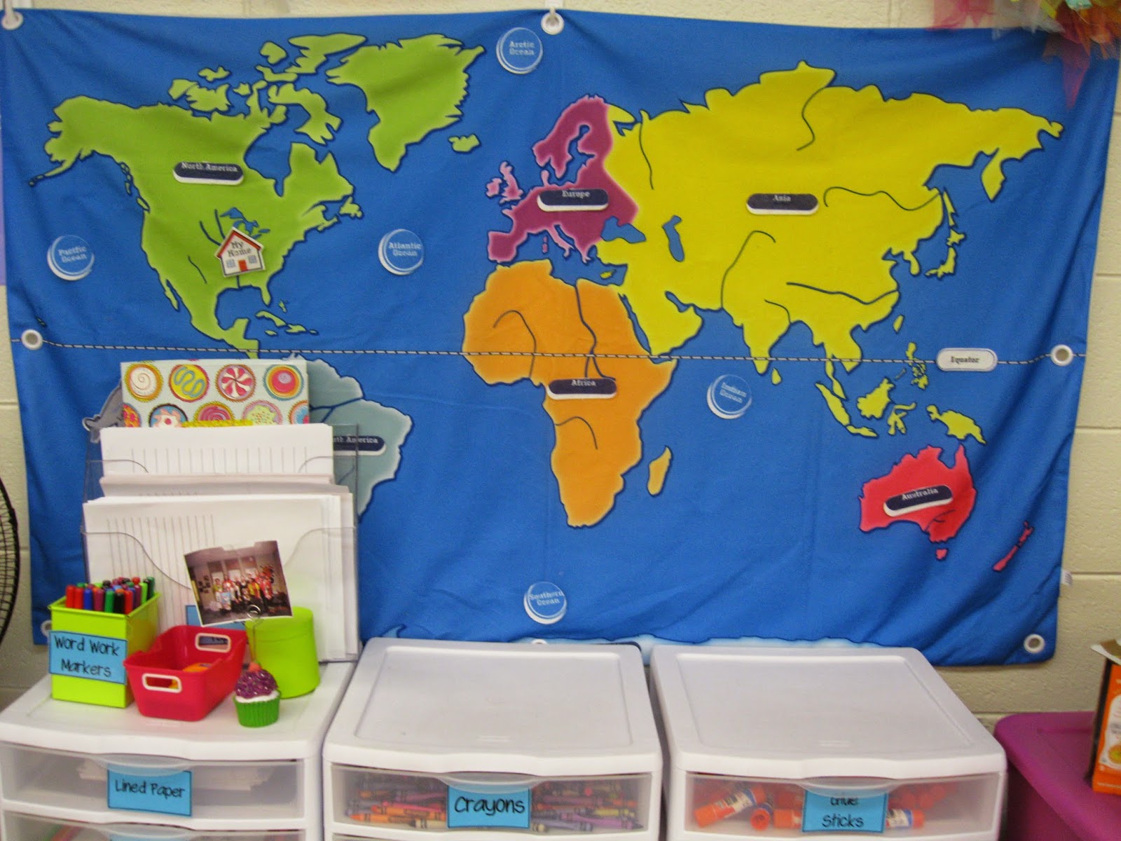 The Short and Sassy Teacher: Classroom Tour...It's About Damn Time ...