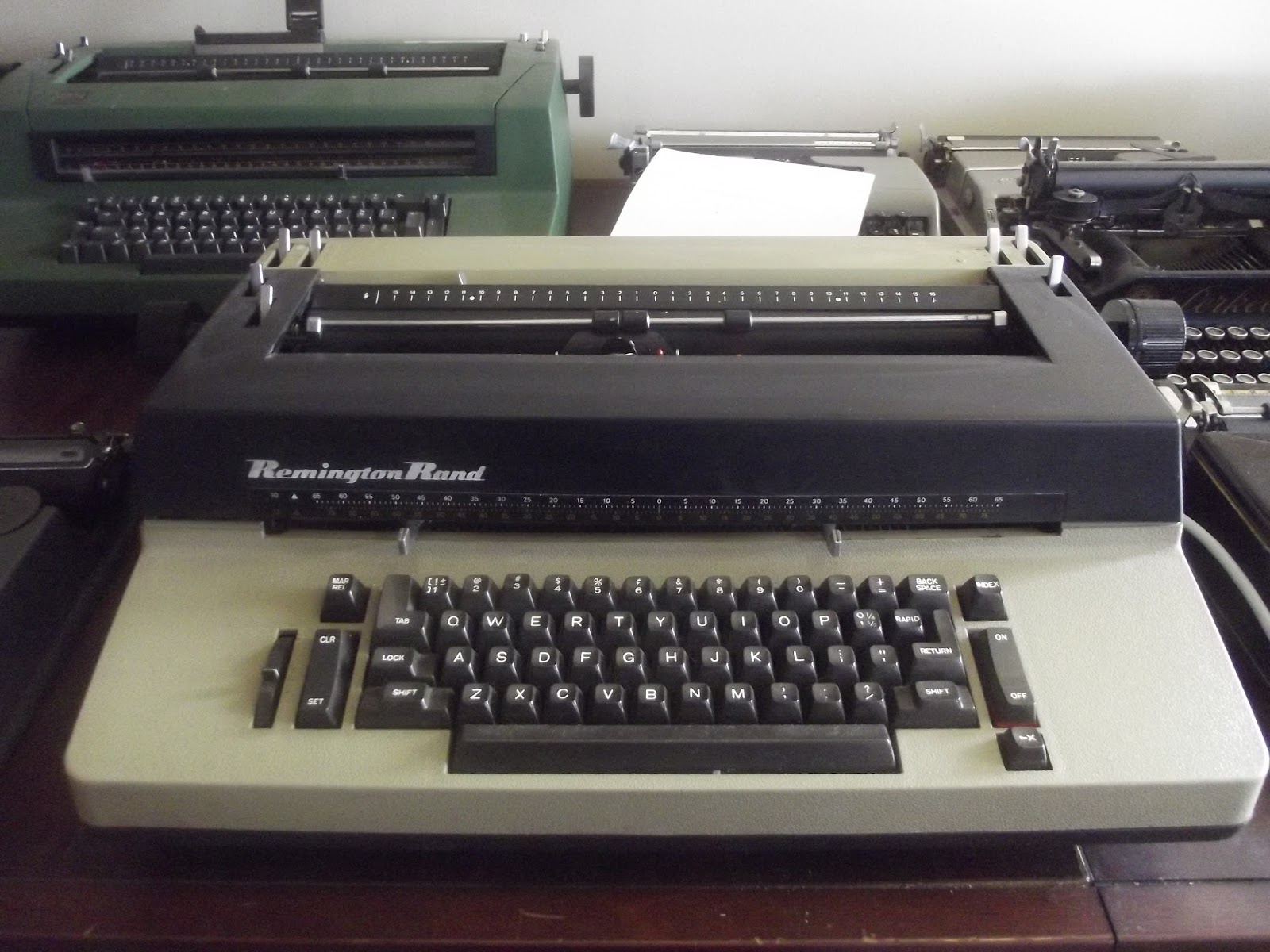 oz.Typewriter: Not So Still Life With Remington SR-101 Electric ...