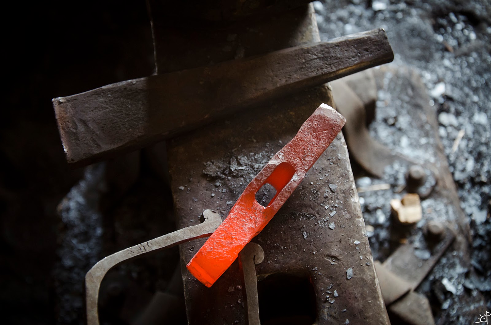 Shards of the Dark Age: Forging a Double Bit Axe