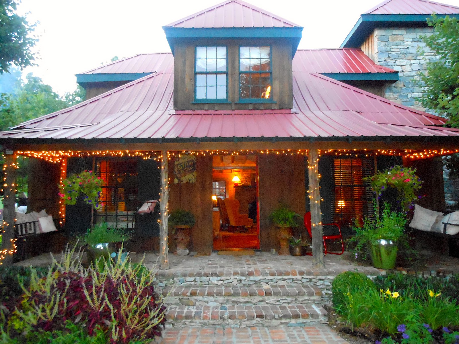 Southern Sophisticate: Rustic Retreat