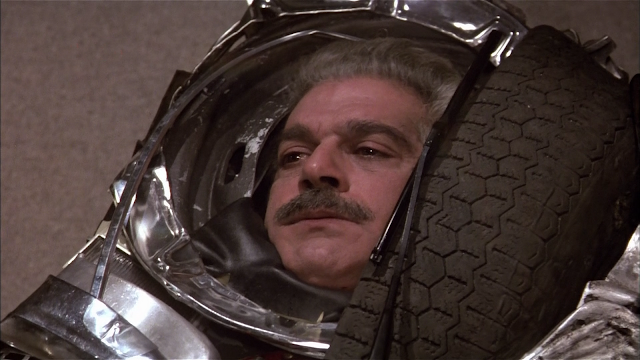 Esto es un caracol...y derrapa.: "Top Secret! (1984)" EL DÍA QUE CONOCÍ ...