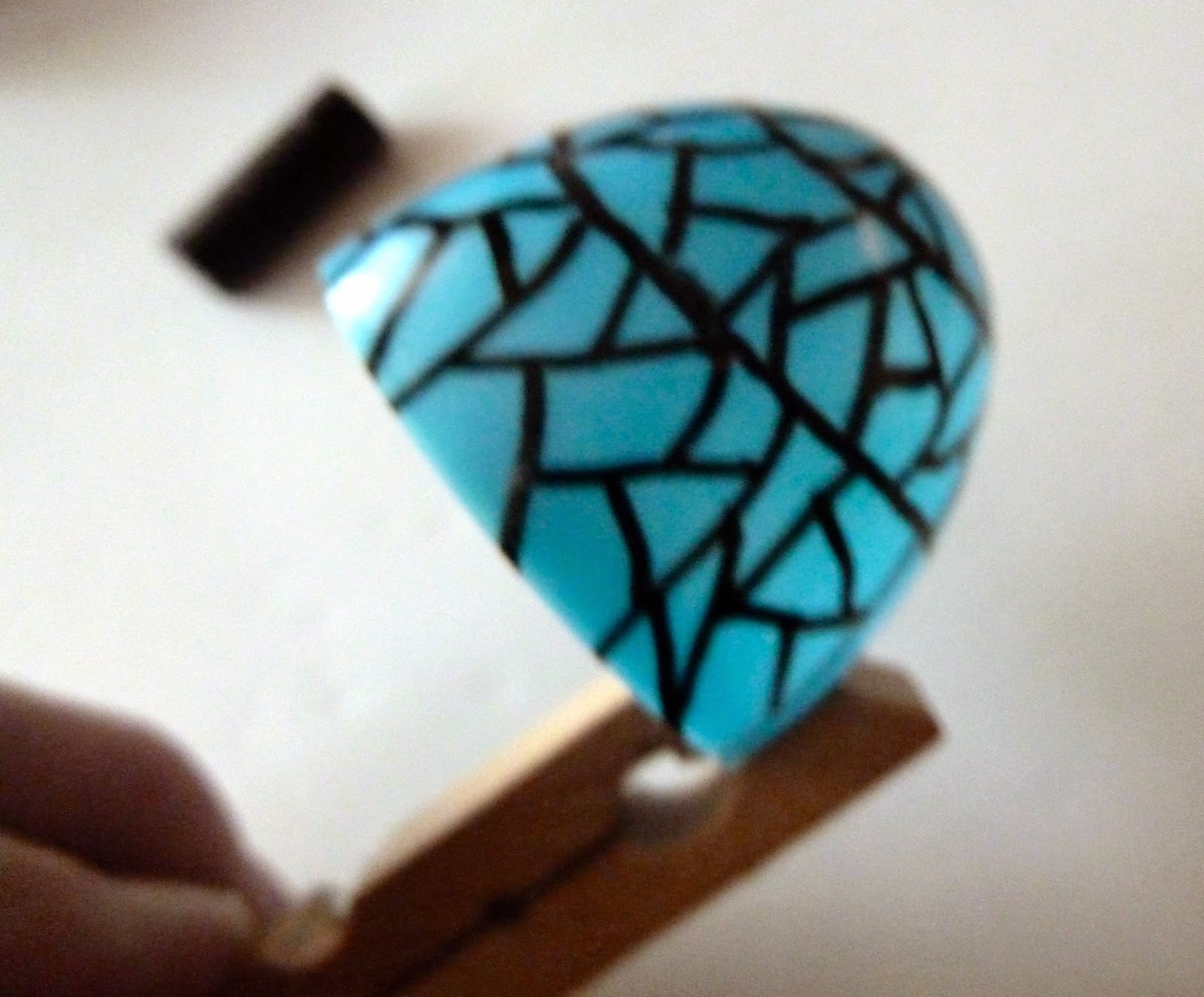 Make it easy crafts: Cracked look plastic Easter eggs tutorial