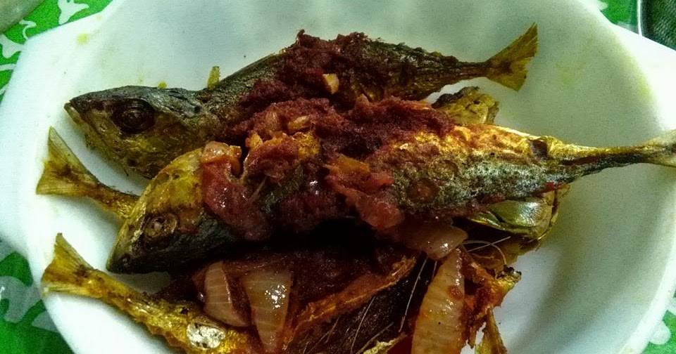 Ikan Kembong Goreng Berlada...