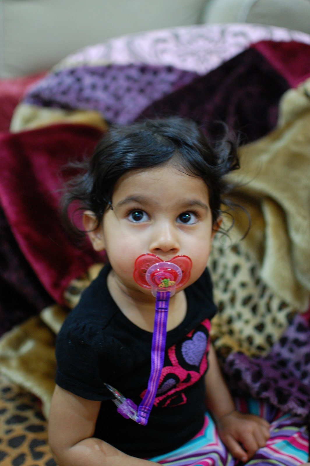 Ditslife: Nuby Brites™ Pacifier and Pacifinder Review