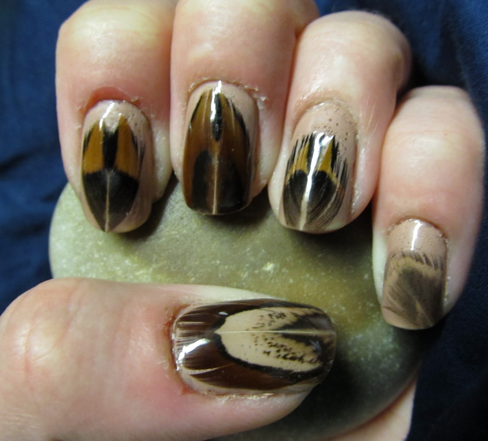 Nevermind Everlasting: Feather Nails