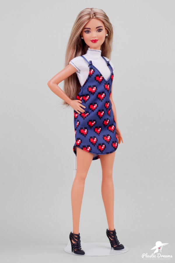 Plastic Dreams Dolls :: Barbie et miniatures: Fashionistas Barbie Doll ...