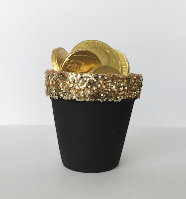 This Happy Life: {DIY} Pot of Gold