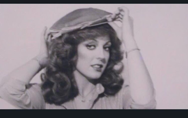 somos el espectador: MERLE URIBE DEJA TODO POR CANES