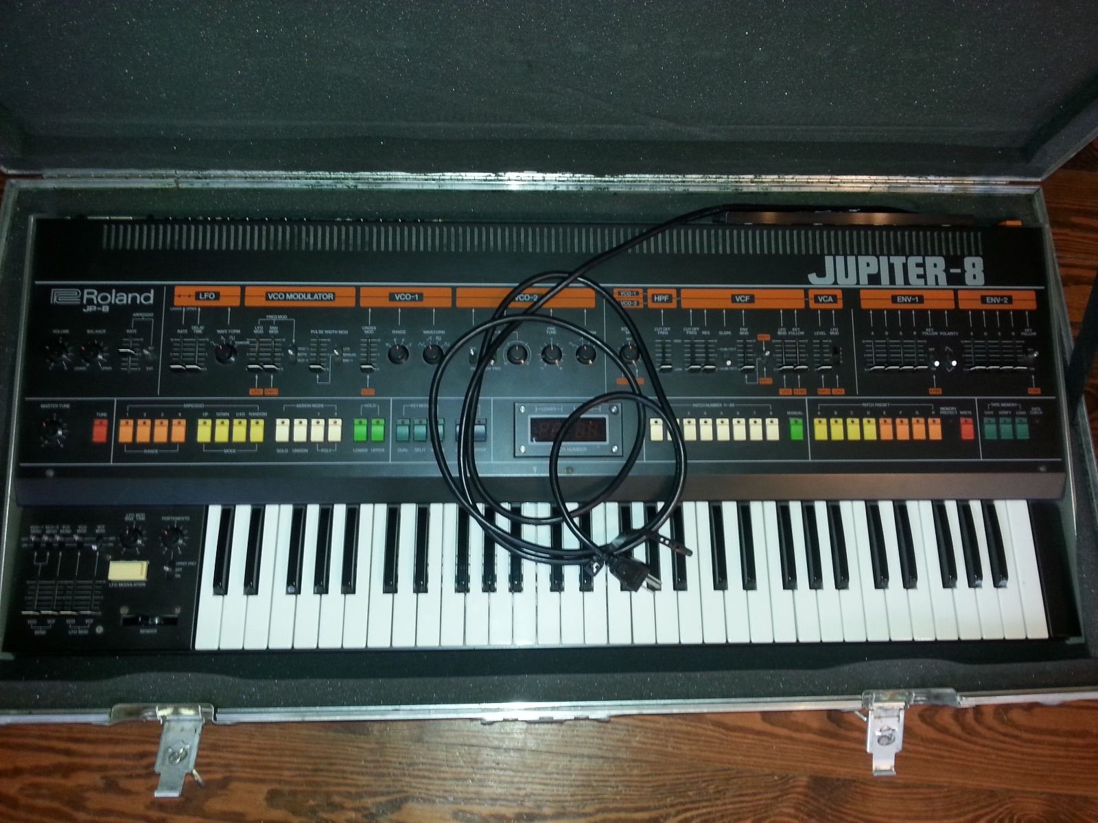 MATRIXSYNTH: Roland Jupiter 8
