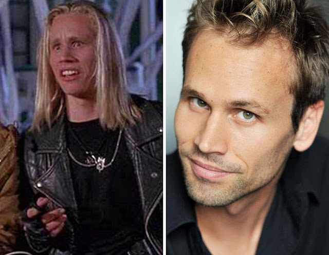 Behind Green Eyes: Black Cats and Witches and Stuff - An Ode to Hocus Pocus