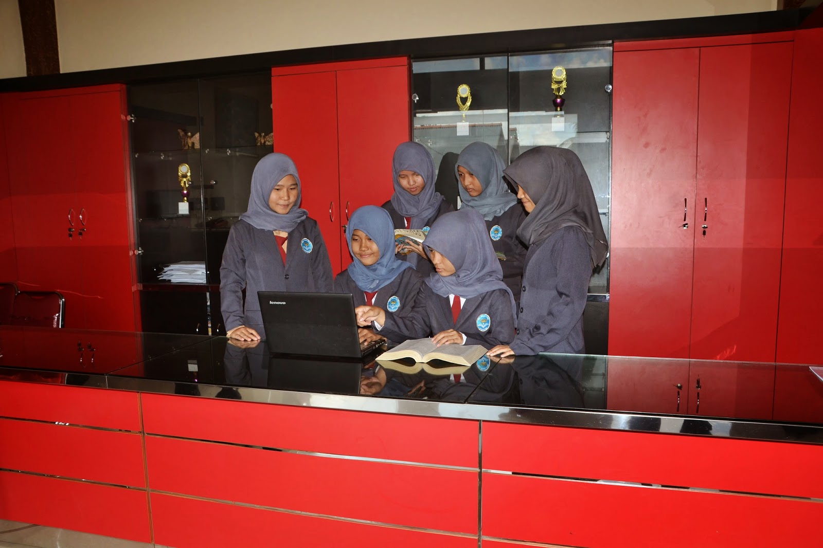 YAYASAN PENDIDIKAN ARYA SATYA