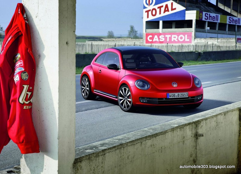 Sports Cars: Volkswagen Beetle Red