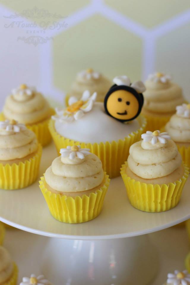 Little Big Company | The Blog: A 1st Bee-Day A Bee themed first ...