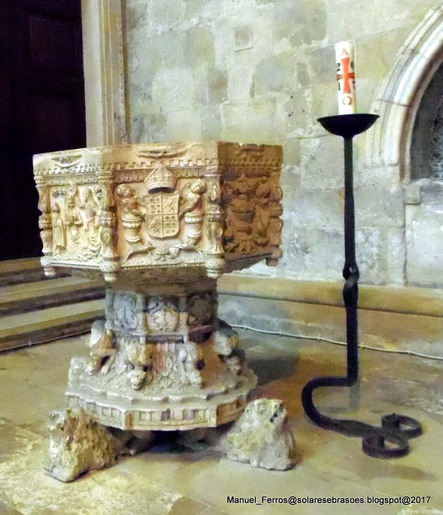 Solares e Brasões: Pia Baptismal na Sé Velha de Coimbra