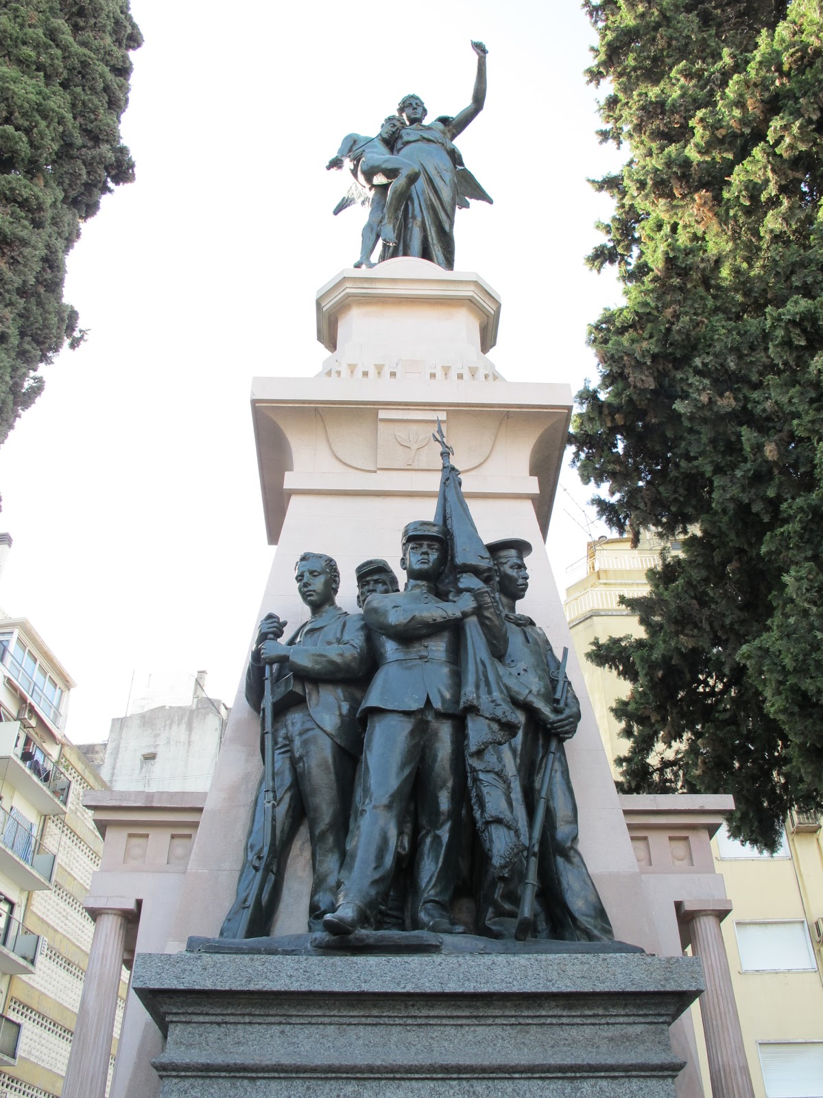 Edificios y Monumentos de Buenos Aires: Panteón de los Caídos en la ...