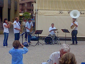 French Model Railway: Throwing mastic and throwing drumsticks