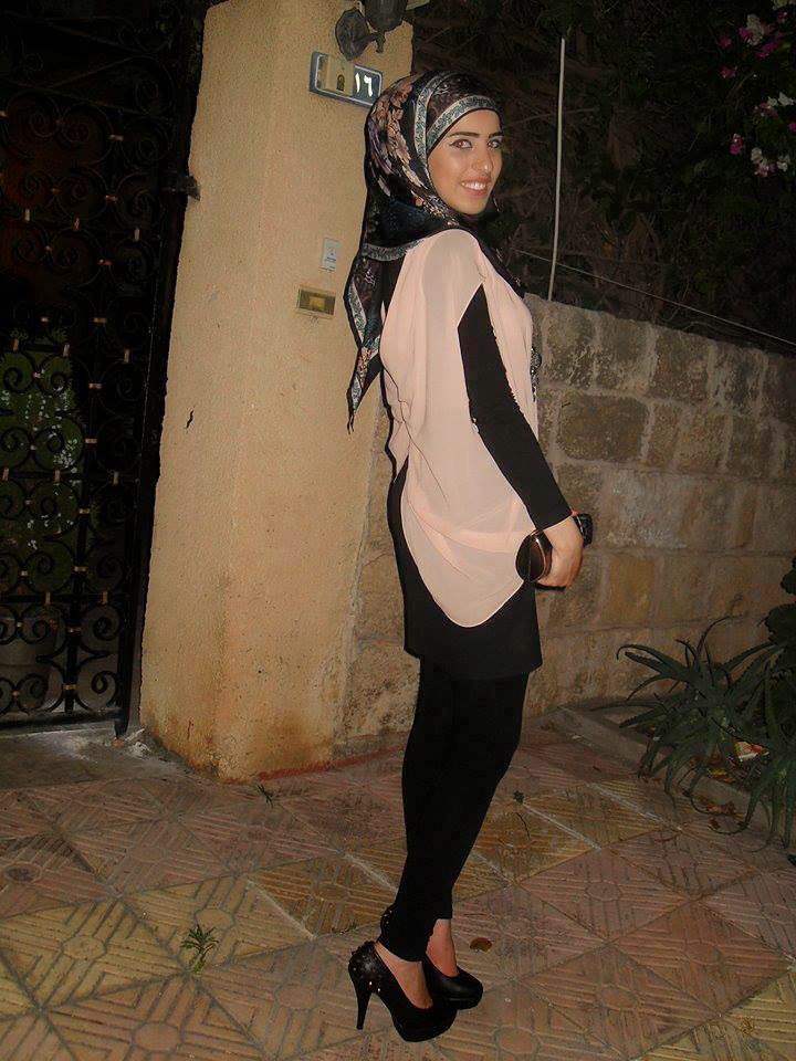 Arabic Girls In Beautiful Arabic Dresses الفتيات الجميلات العربية في ...