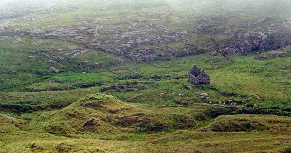 Marc Calhoun: Taigh nam Bochdan - The House of Spectres - Pabbay