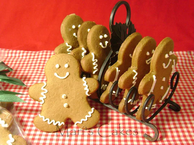 Gingerbread Cookies, Galletas de Jengibre | Mari's Cakes