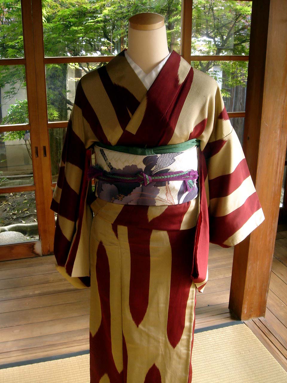 Kimonos y otras cosas interesantes.: Ohashori / おはしょり