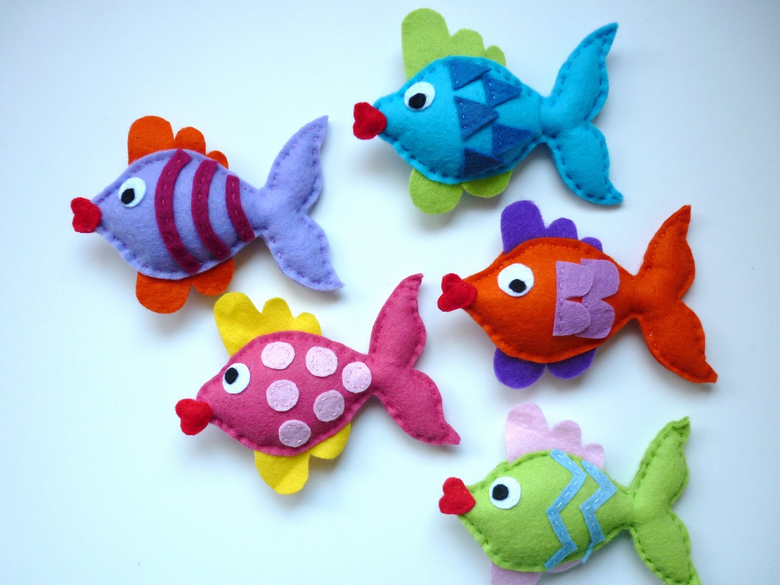 The Colorful White: Colorful Fish Craft