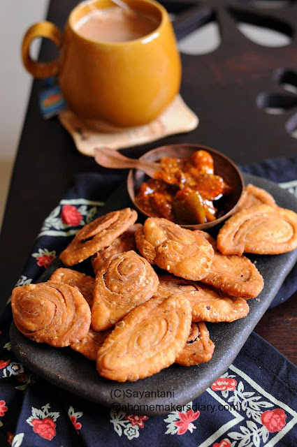 Mathri recipe and a piece of Childhood memory - A Homemaker's Diary