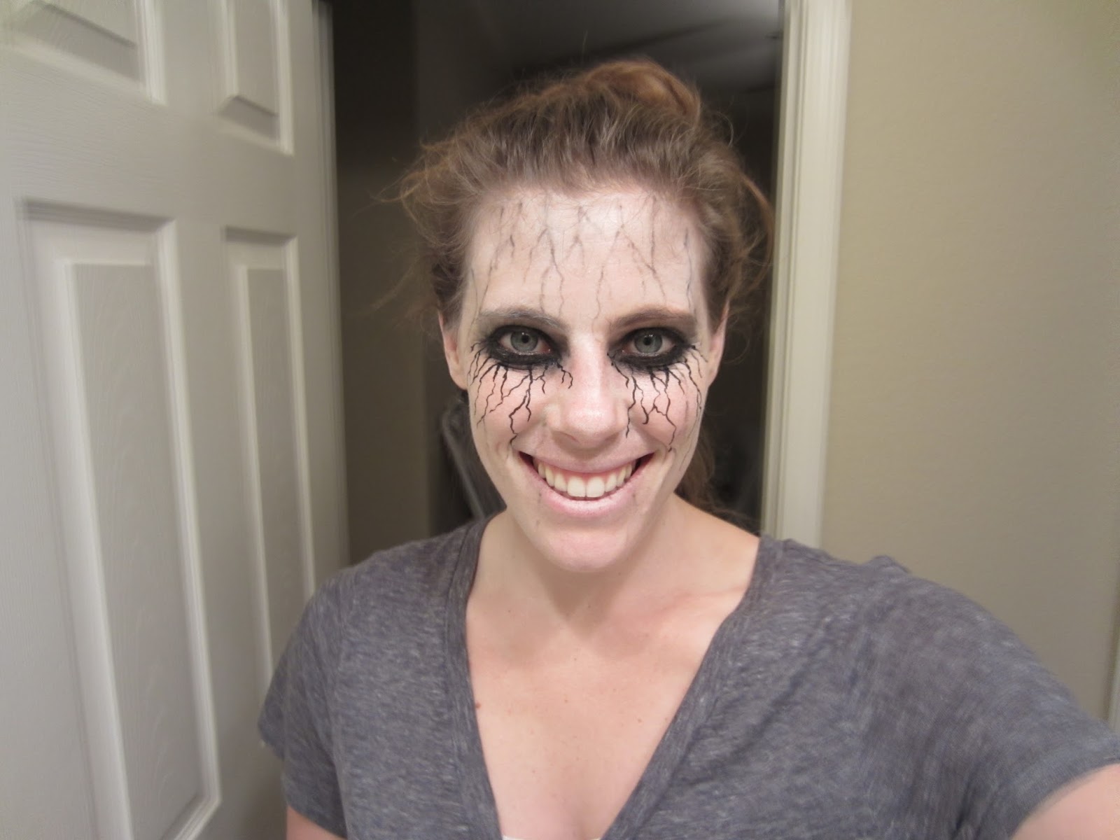 Amanda Did It: DIY Projects: Halloween Scary Makeup Tutorial