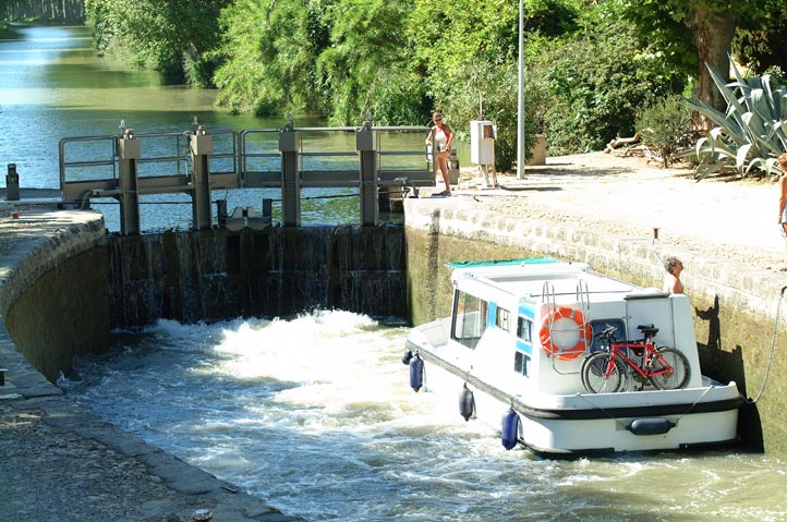 French Vocabulary Illustrated: écluse