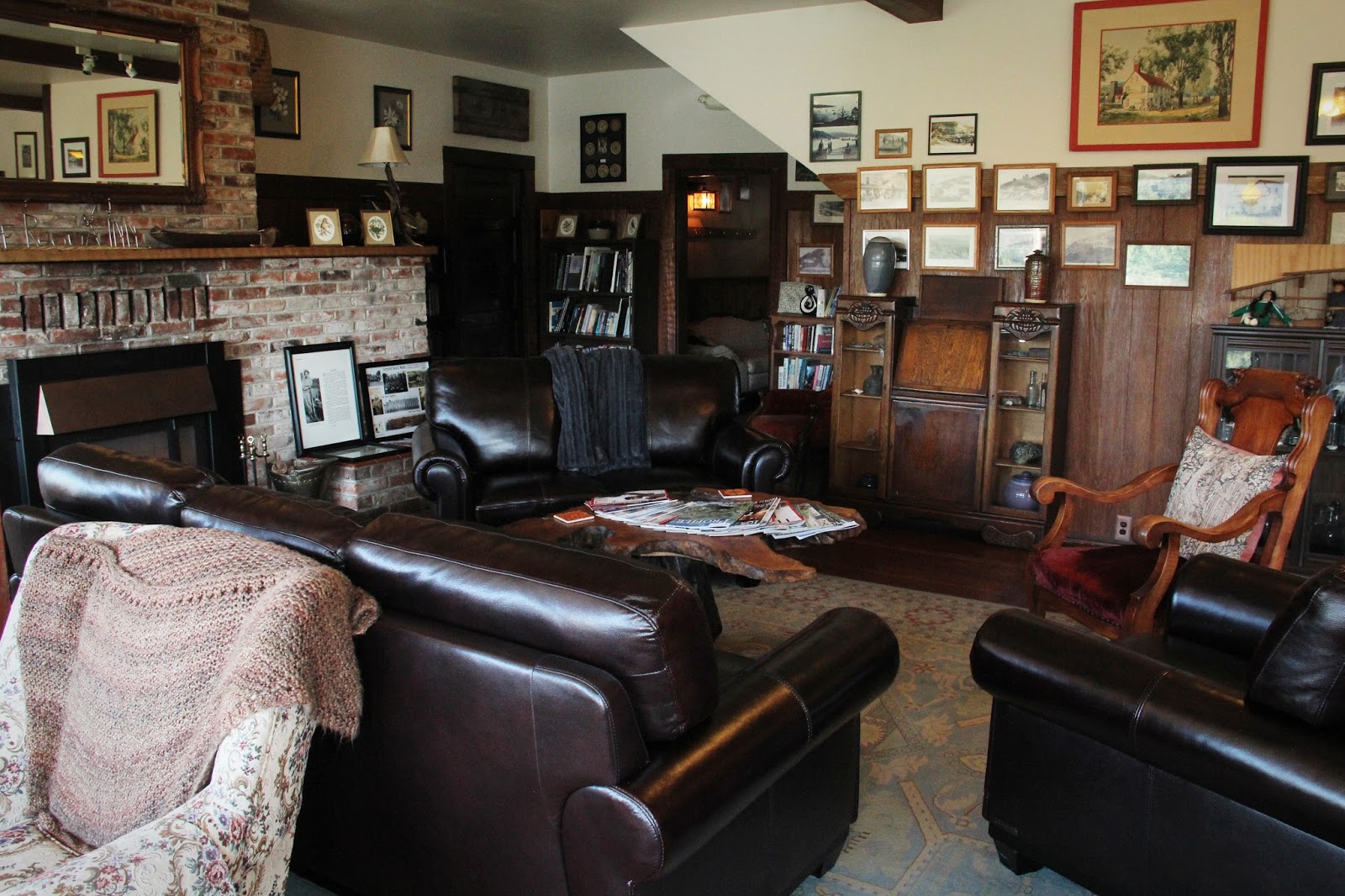 The Lovely Red Fox: Review: The Historic Requa Inn, Klamath CA