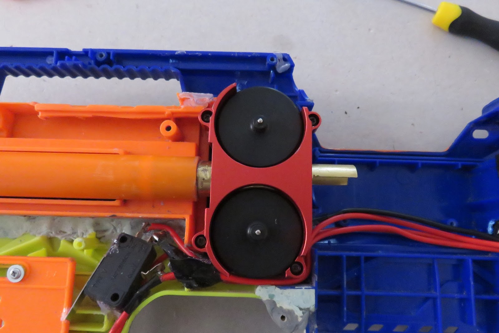 Outback Nerf: Review: Smooth Artifact Flywheels and Straight (Red ...