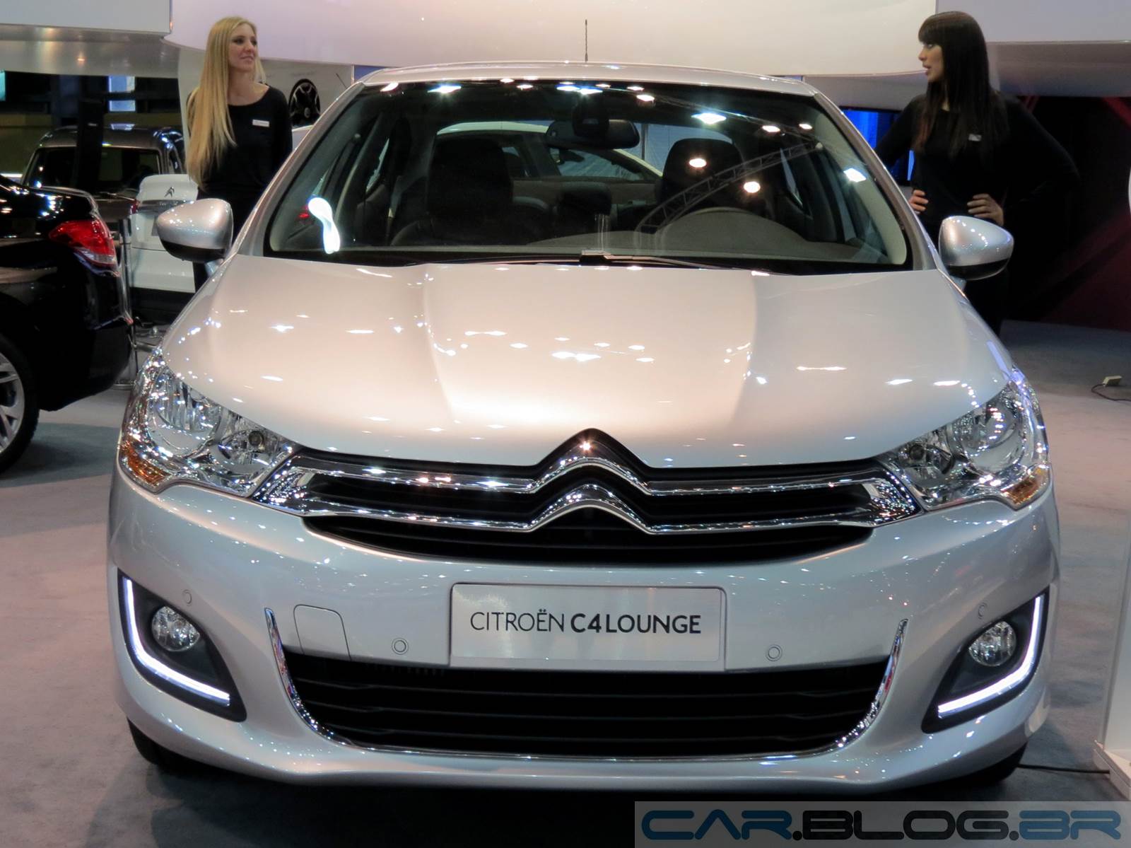 Vídeo: Citroen C4 Lounge - Salão de Buenos Aires | CAR.BLOG.BR